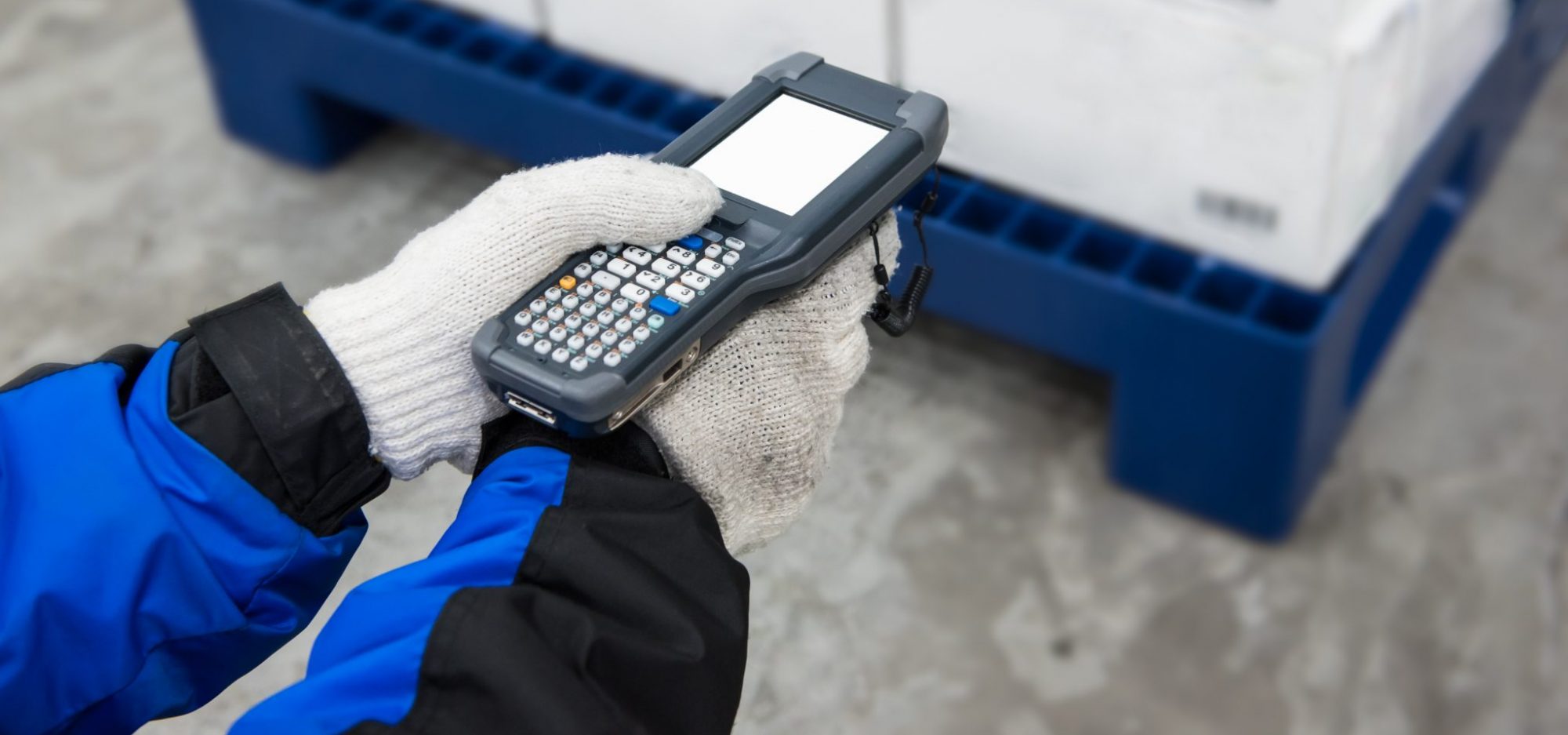 Mobile computers in cold storage: Key considerations - DEMATIC